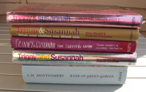 The DIY Upcycled Secret Book Safe by Confessions of a Refashionista