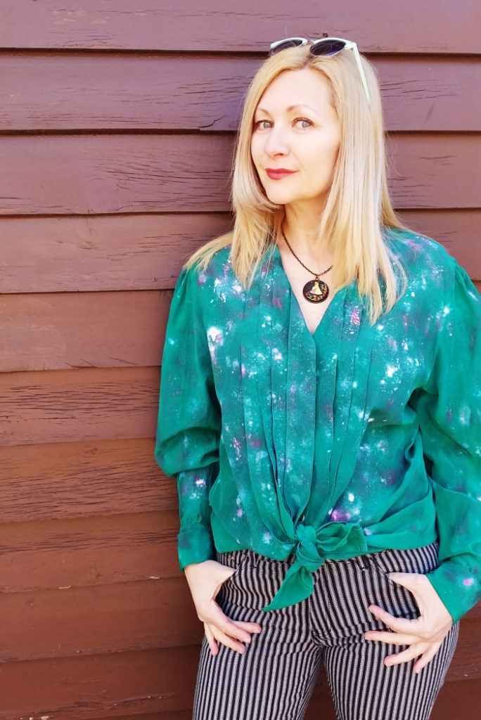 Simple No Sew Vintage Blouse Refashion by CoaR