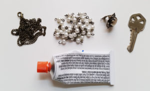 DIY Functional Key Necklace by Confessions of a Refashionista